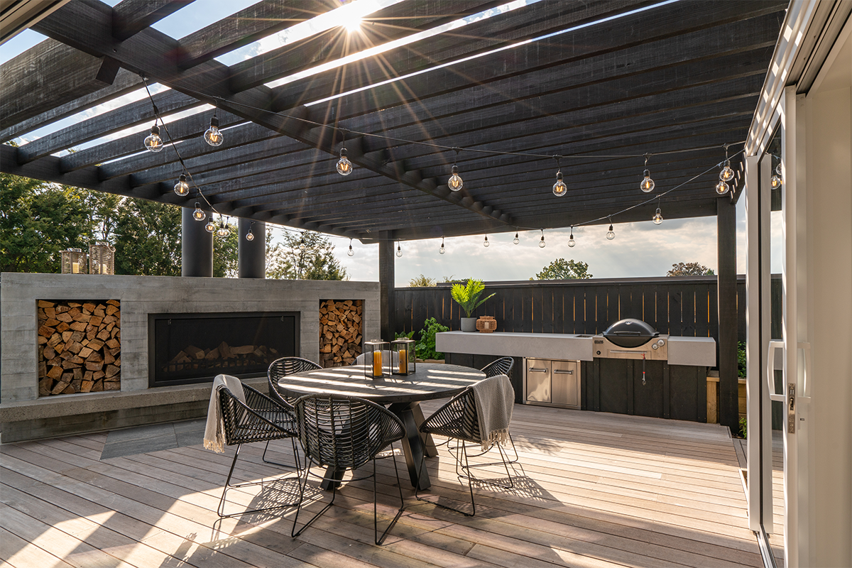 7 Must-Have Outdoor Kitchen Features